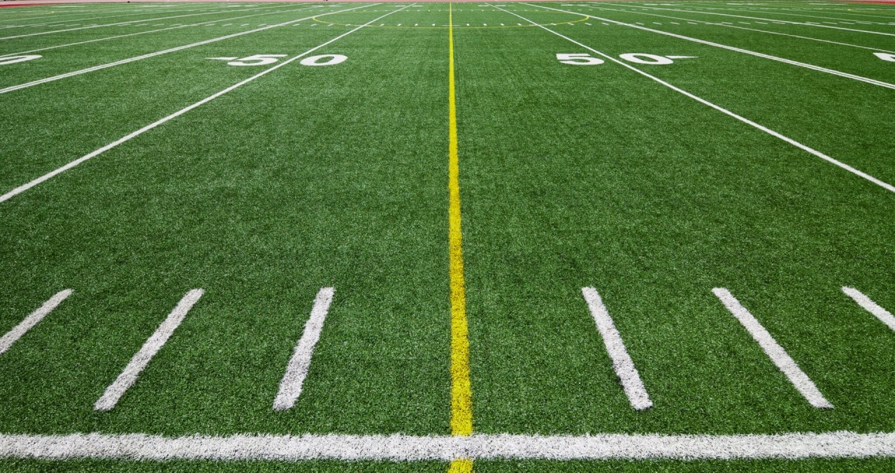 Line marking on artificial turf - Turf Tank