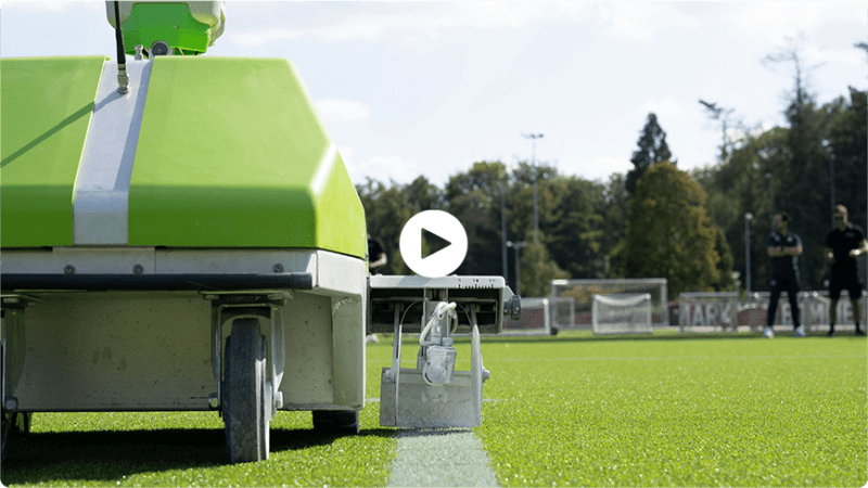 Line marking on artificial turf - Turf Tank